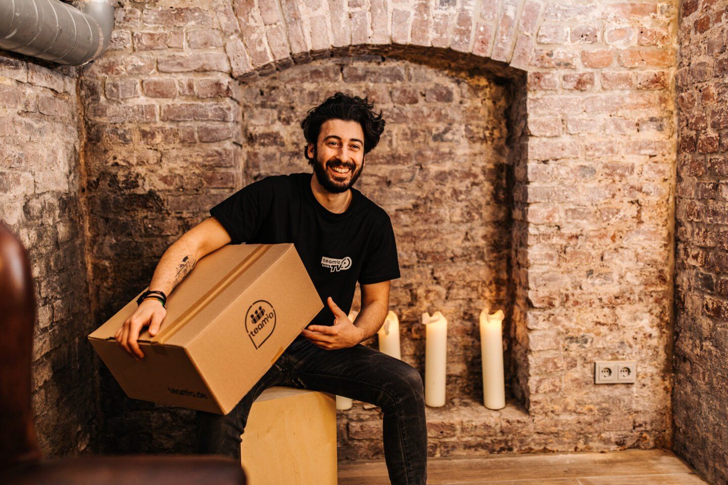 Virtual online team events for the home office